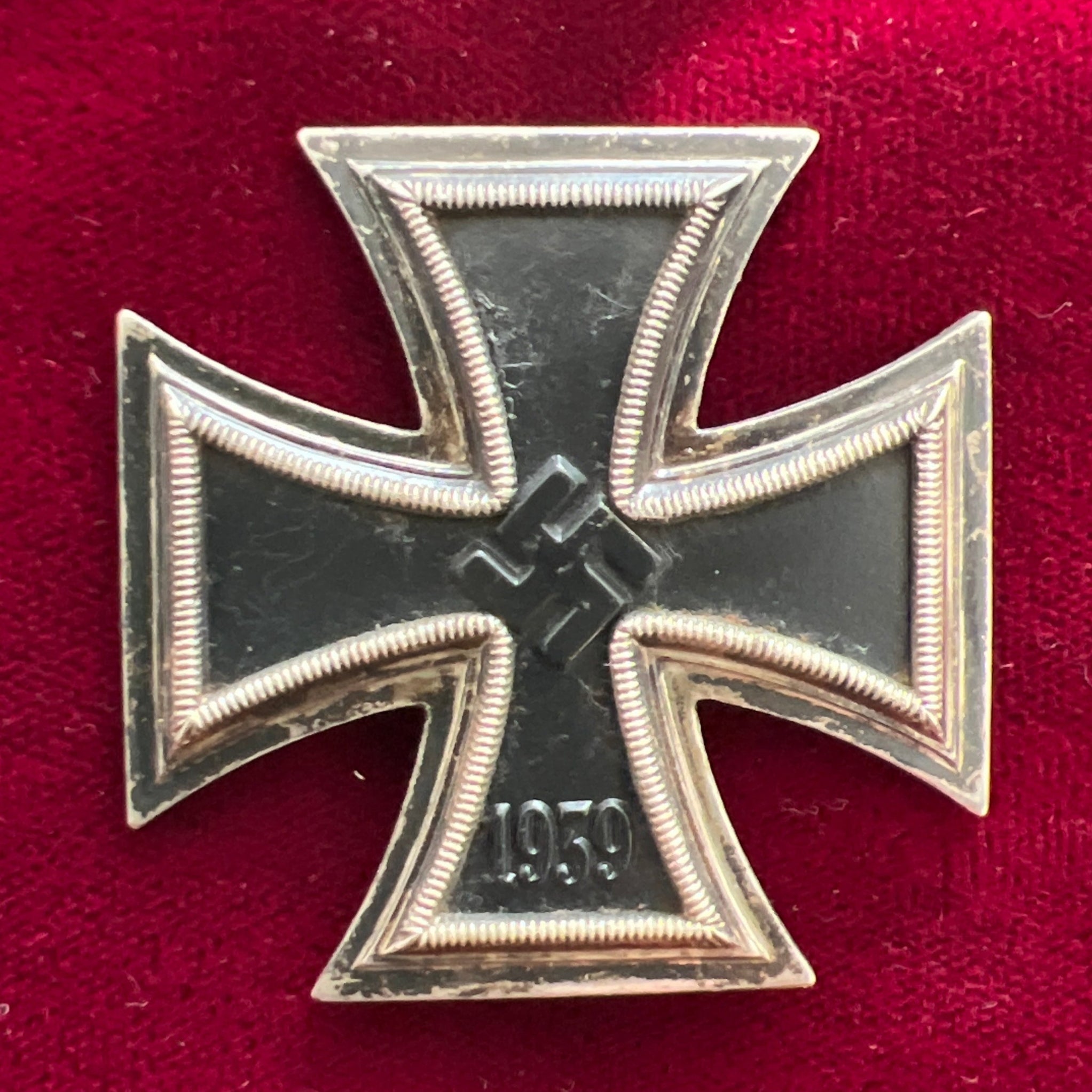 Nazi Germany, Iron Cross, 1939-45, 1st class, unmarked, a good example ...