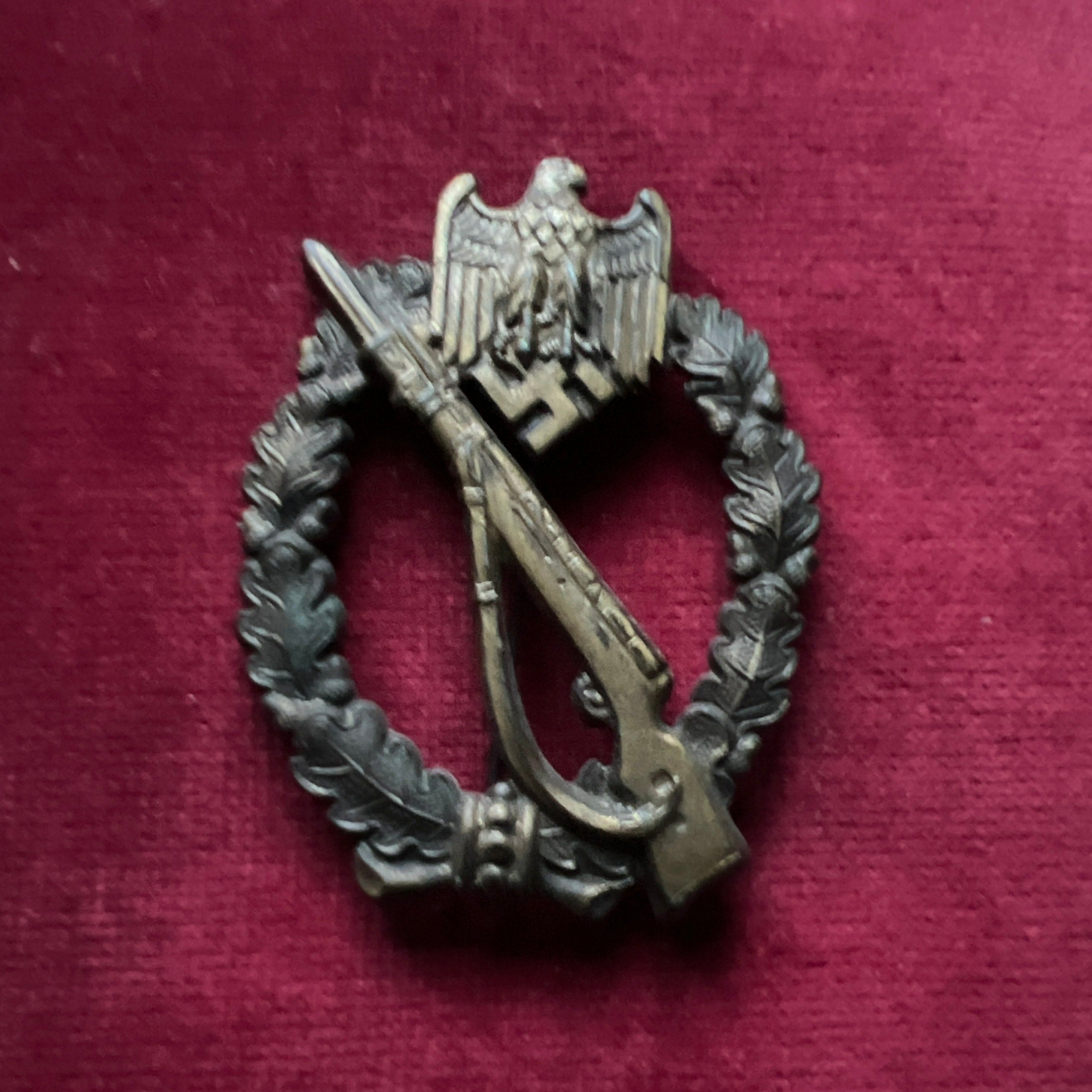 Nazi Germany, Infantry Assault Badge, bronze type, unmarked ...