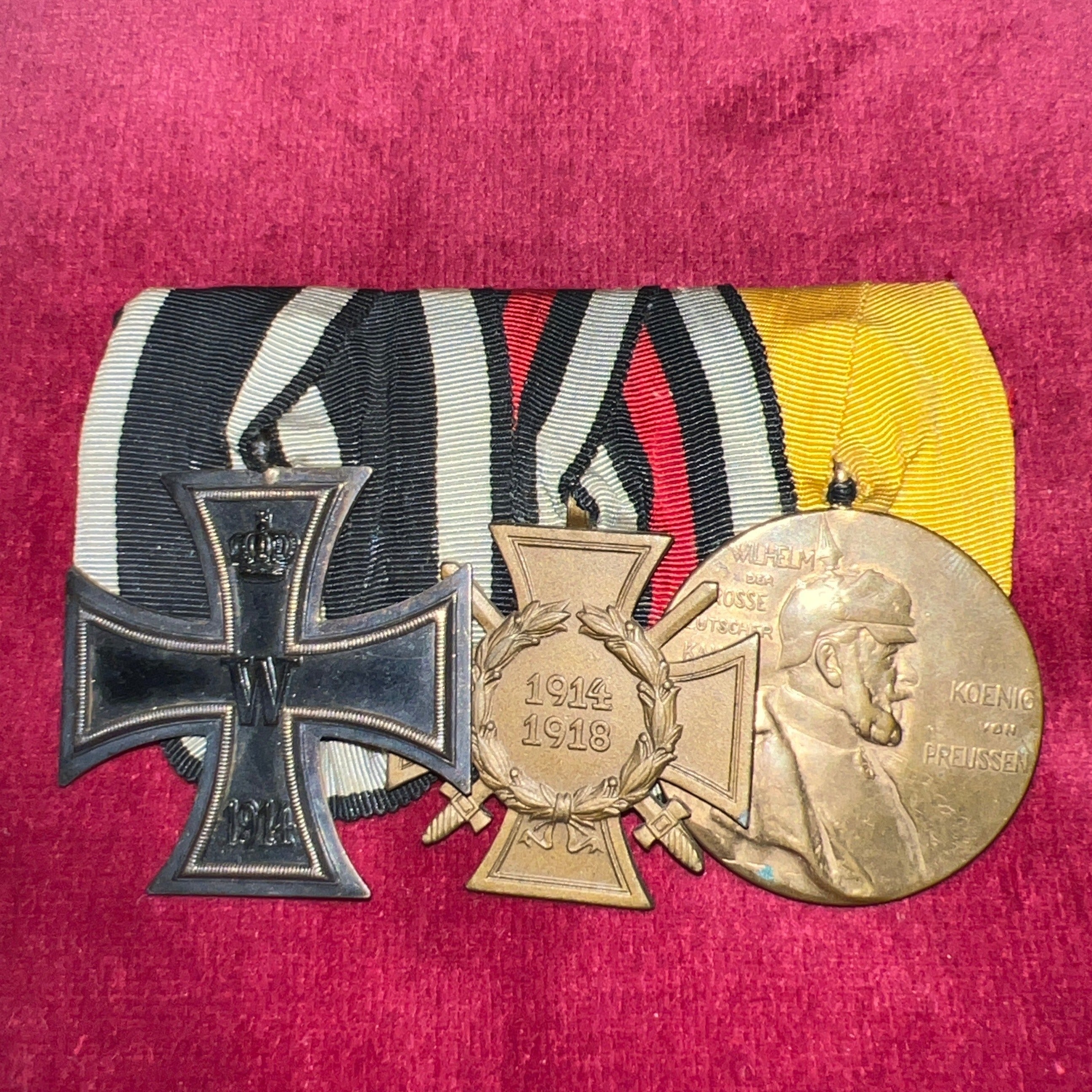 Germany, group of 3: Iron Cross 1914-18, Cross of Honour 1914-18 & Kai ...