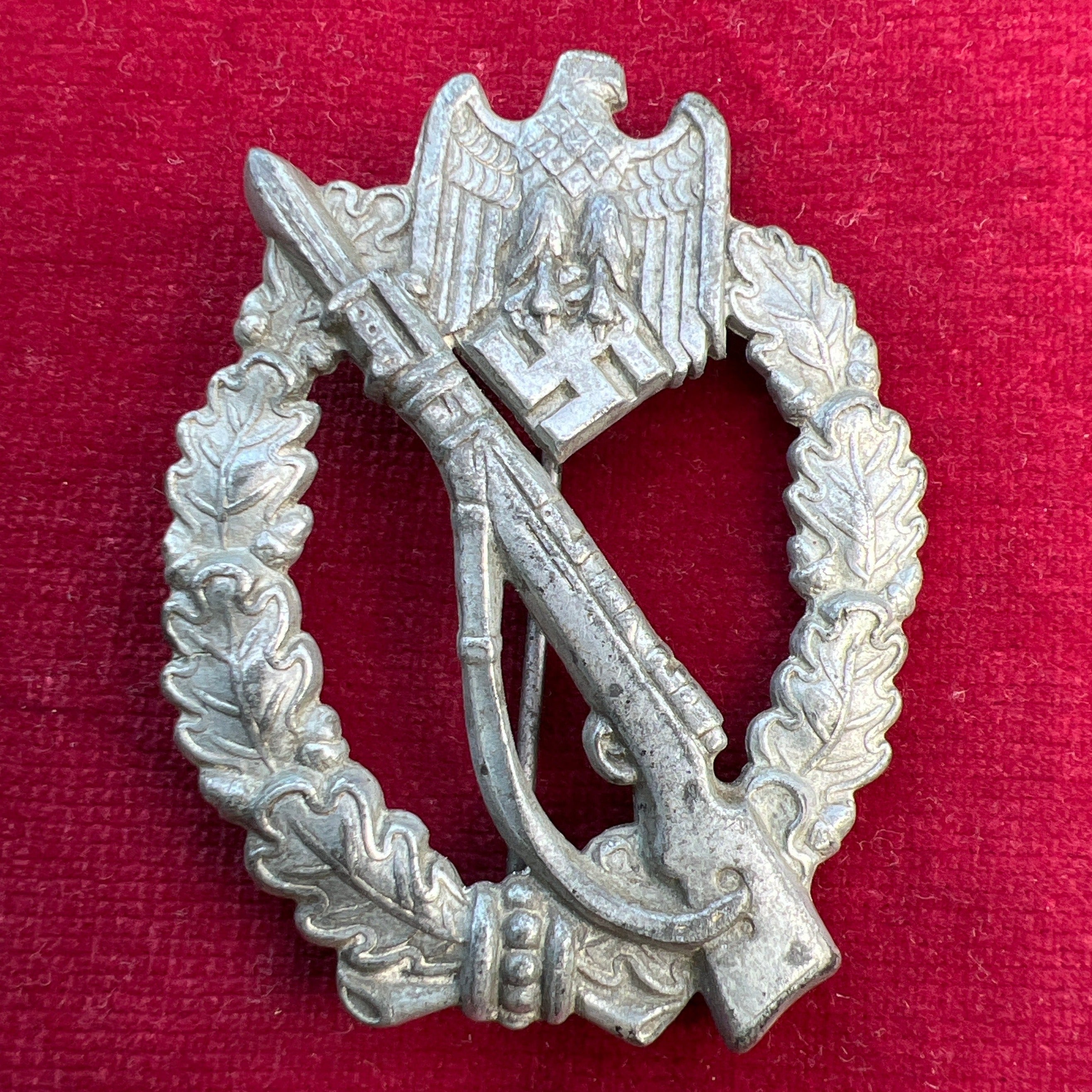 Nazi Germany, Infantry Assault Badge, late war, unmarked ...