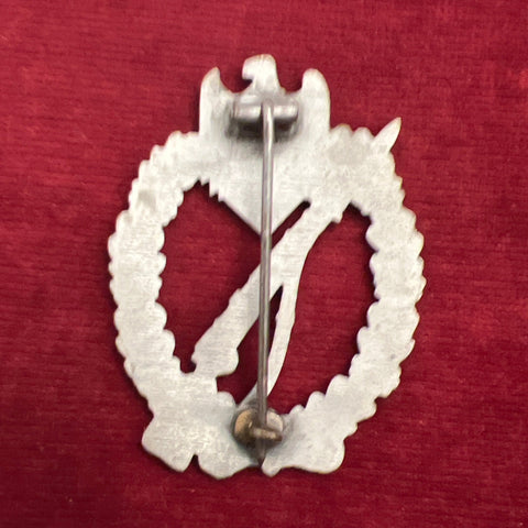 Nazi Germany, Infantry Assault Badge, silver finish, a good example ...