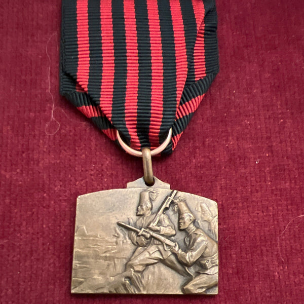 Italy, 32 Battalion Colonial Medal with battle honours, 1937-39, scarc ...