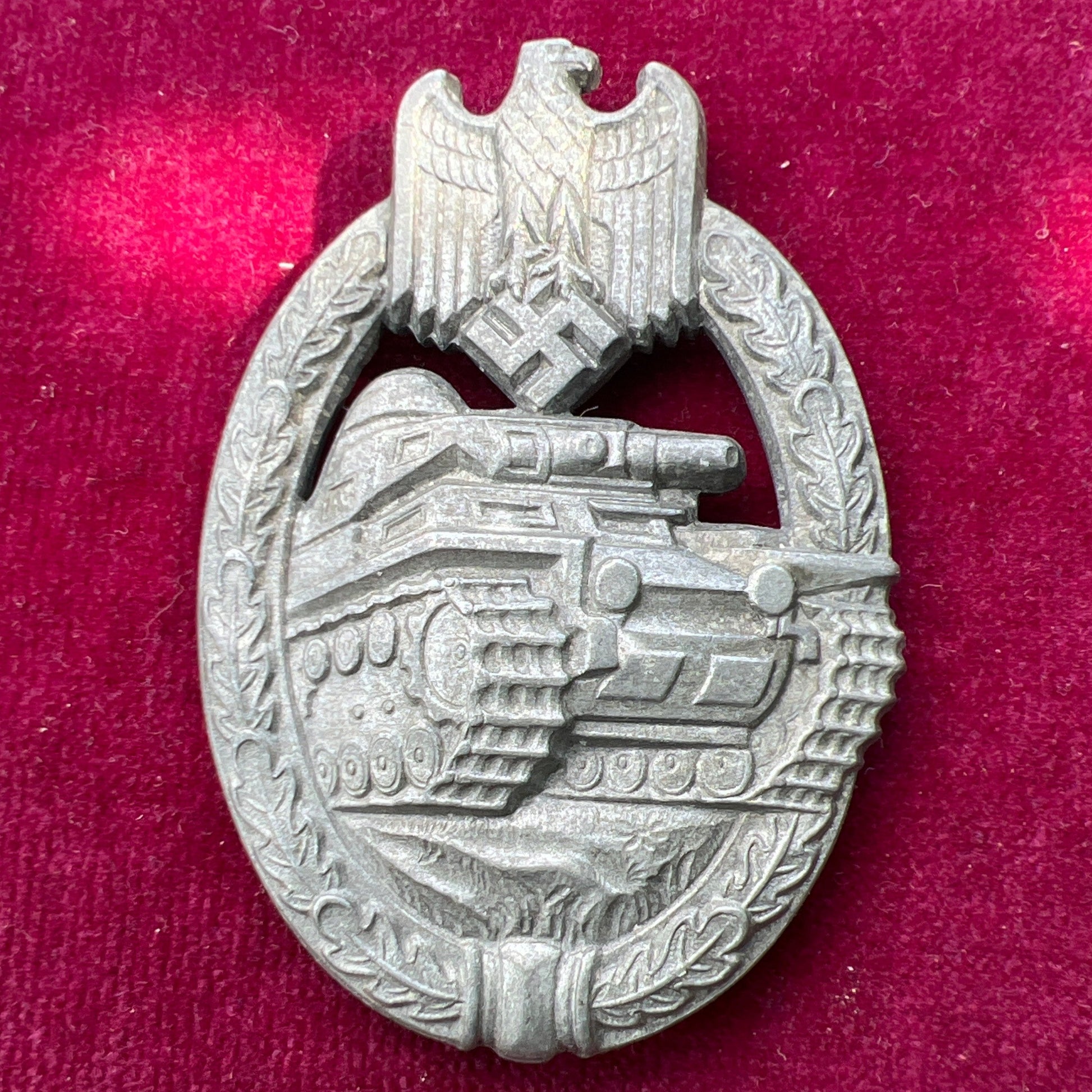 Nazi Germany, Panzer Badge, unmarked, a good example ...