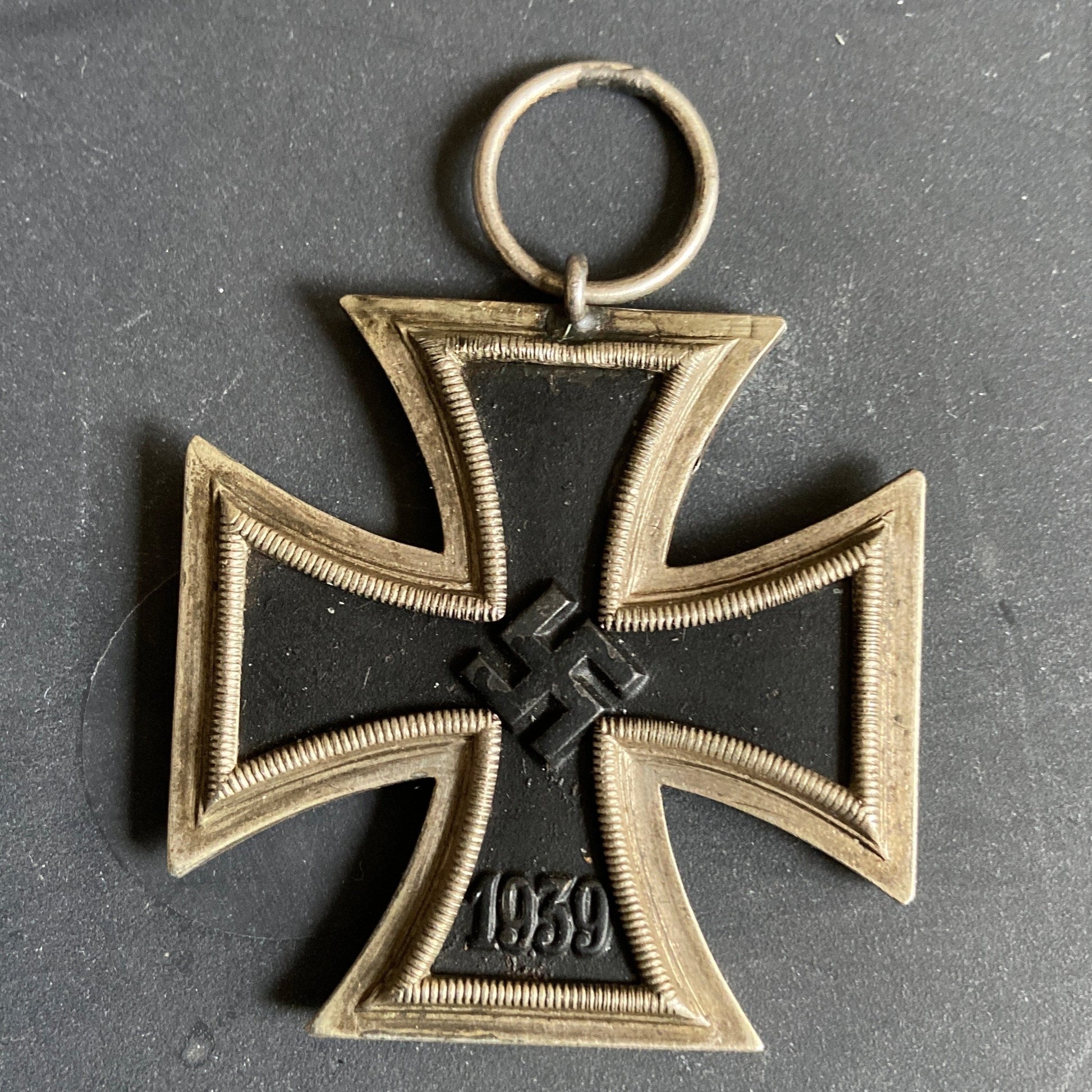 Nazi Germany, Iron Cross, 1939-45, unmarked – BuyMilitaryMedals.com